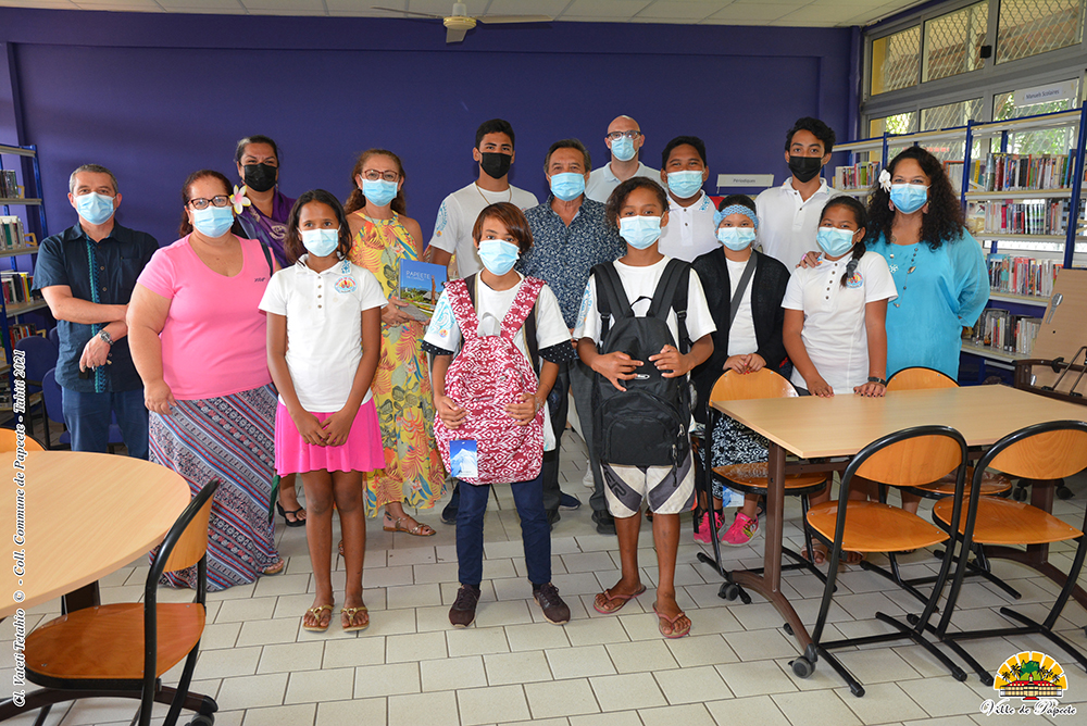 Distribution de kits éducatifs au collège de Tipaerui – Ville de Papeete
